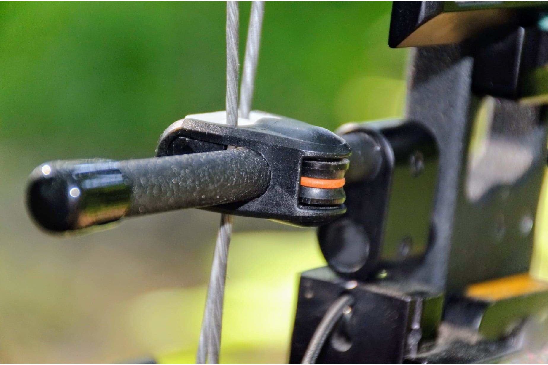 Saunders Hyper Glide Cable Slide for Sale - Titanium Archery